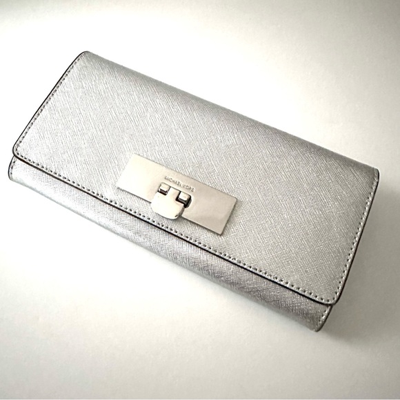 Michael Kors | Bags | Michael Kors Saffiano Silver Leather Wallet ...
